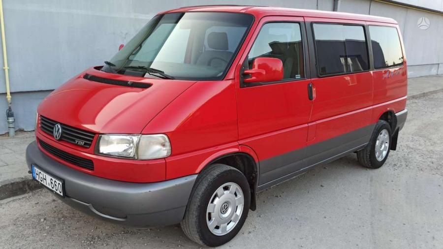 Красный Фольксваген Мультиван 1997 в Пакруойис, объемом двигателя 2.50 л и пробегом 445 тыс. км за 4800 €, фото 4 на AUTOMOTO.COM.LV