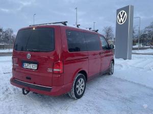 Sarkans Volkswagen Multivan 2011 Šauļi, ar dzinēja tilpumu 1.97 L un nobraukumu 199 tūkst. km par 11990 €, foto 12 vietnē AUTOMOTO.COM.LV