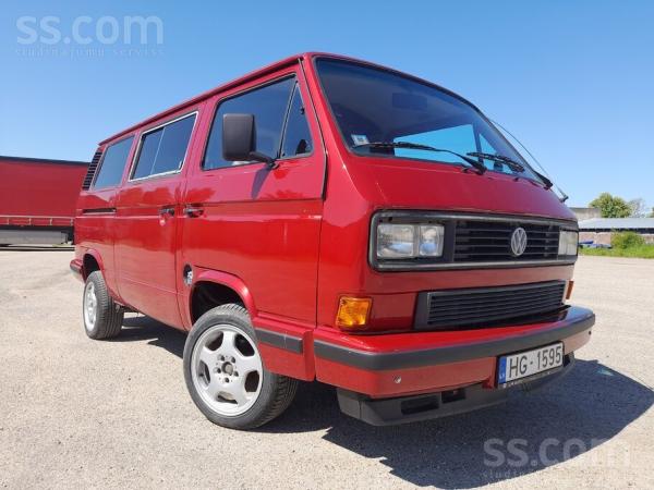 Sarkans Volkswagen Multivan 1988 Talsi, ar dzinēja tilpumu 1.60 L un nobraukumu 194 tūkst. km par 10800 €, foto 1 vietnē AUTOMOTO.COM.LV