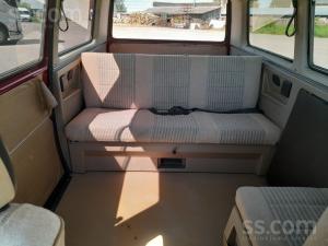 Sarkans Volkswagen Multivan 1988 Talsi, ar dzinēja tilpumu 1.60 L un nobraukumu 194 tūkst. km par 10800 €, foto 9 vietnē AUTOMOTO.COM.LV