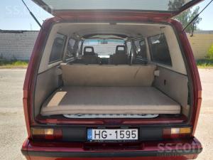 Sarkans Volkswagen Multivan 1988 Talsi, ar dzinēja tilpumu 1.60 L un nobraukumu 194 tūkst. km par 10800 €, foto 12 vietnē AUTOMOTO.COM.LV