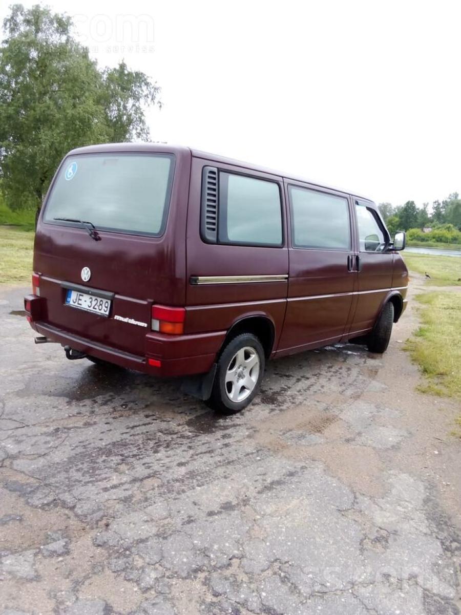 Sarkans Volkswagen Multivan 1994 Rīga, ar dzinēja tilpumu 2.40 L un nobraukumu 360 tūkst. km par 2000 €, foto 2 vietnē AUTOMOTO.COM.LV