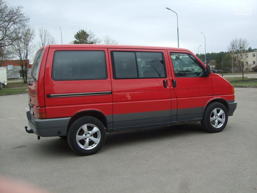 Sarkans Volkswagen Multivan 1994 Alīta, ar dzinēja tilpumu 2.50 L un nobraukumu 395 tūkst. km par 2950 €, foto 5 vietnē AUTOMOTO.COM.LV