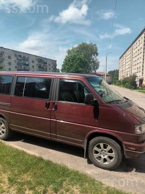 Red Volkswagen Multivan 1995 in Daugavpils, with an engine capacity of 1.90 L and mileage of 427 thousand km for 2350 €, photo 3 on AUTOMOTO.COM.LV