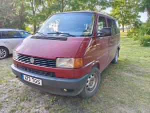 Sarkans Volkswagen Multivan 1995 Tartu, ar dzinēja tilpumu 2.40 L un nobraukumu 398 tūkst. km par 7000 €, foto 17 vietnē AUTOMOTO.COM.LV