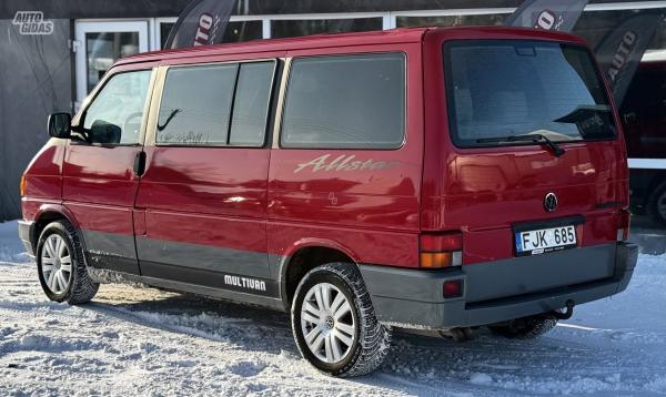 Sarkans Volkswagen Multivan 1996 Radviliškis, ar dzinēja tilpumu 2.40 L un nobraukumu 358 tūkst. km par 3650 €, foto 9 vietnē AUTOMOTO.COM.LV