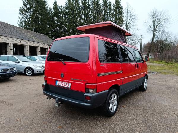 Red Volkswagen Multivan 1996 in Sirvintos, with an engine capacity of 2.50 L and mileage of 351 thousand km for 7999 €, photo 8 on AUTOMOTO.COM.LV