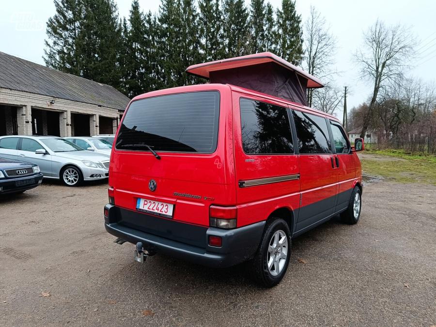 Red Volkswagen Multivan 1996 in Sirvintos, with an engine capacity of 2.50 L and mileage of 351 thousand km for 7999 €, photo 9 on AUTOMOTO.COM.LV