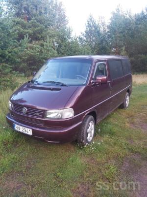 Sarkans Volkswagen Multivan 1996 Daugavpils, ar dzinēja tilpumu 2.50 L un nobraukumu 397 tūkst. km par 6000 €, foto 4 vietnē AUTOMOTO.COM.LV
