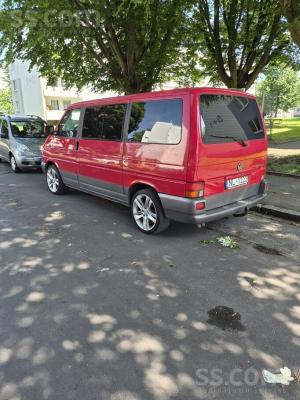 Red Volkswagen Multivan 1996 in Daugavpils, with an engine capacity of 1.90 L and mileage of 402 thousand km for 4300 €, photo 5 on AUTOMOTO.COM.LV