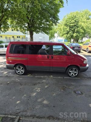 Red Volkswagen Multivan 1996 in Daugavpils, with an engine capacity of 1.90 L and mileage of 402 thousand km for 4300 €, photo 7 on AUTOMOTO.COM.LV