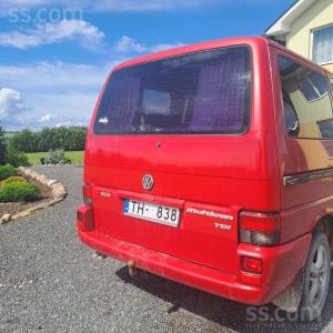 Red Volkswagen Multivan 1996 in Bauska, with an engine capacity of 2.50 L and mileage of 629 thousand km for 4400 €, photo 4 on AUTOMOTO.COM.LV