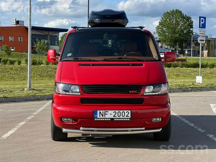 Sarkans Volkswagen Multivan 1997 Rēzekne, ar dzinēja tilpumu 2.50 L un nobraukumu 461 tūkst. km par 11000 €, foto 1 vietnē AUTOMOTO.COM.LV