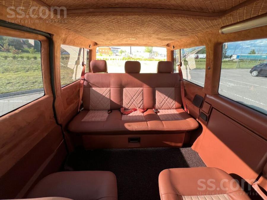 Sarkans Volkswagen Multivan 1997 Rēzekne, ar dzinēja tilpumu 2.50 L un nobraukumu 461 tūkst. km par 11000 €, foto 6 vietnē AUTOMOTO.COM.LV