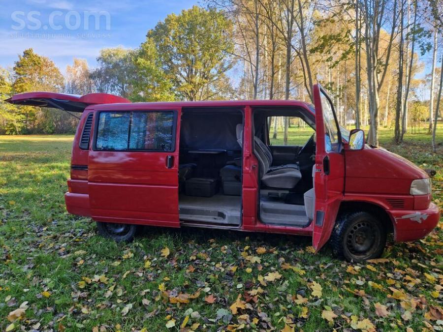 Sarkans Volkswagen Multivan 1997 Tukums, ar dzinēja tilpumu 2.50 L un nobraukumu 420 tūkst. km par 2600 €, foto 12 vietnē AUTOMOTO.COM.LV