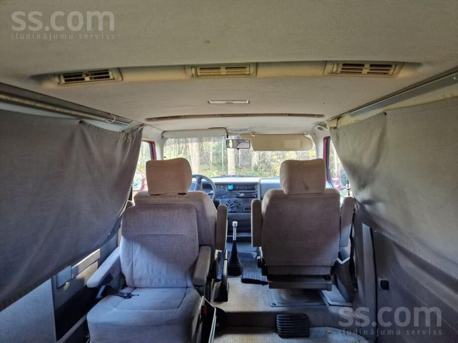Sarkans Volkswagen Multivan 1997 Tukums, ar dzinēja tilpumu 2.50 L un nobraukumu 420 tūkst. km par 2600 €, foto 6 vietnē AUTOMOTO.COM.LV