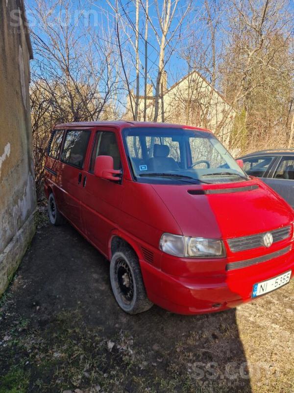 Sarkans Volkswagen Multivan 1997 Tukums, ar dzinēja tilpumu 2.50 L un nobraukumu 420 tūkst. km par 2600 €, foto 8 vietnē AUTOMOTO.COM.LV