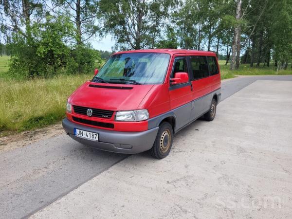 Red Volkswagen Multivan 1997 in Madona, with an engine capacity of 2.50 L and mileage of 361 thousand km for 2600 €, photo 1 on AUTOMOTO.COM.LV