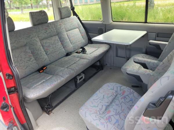 Red Volkswagen Multivan 1997 in Madona, with an engine capacity of 2.50 L and mileage of 361 thousand km for 2600 €, photo 10 on AUTOMOTO.COM.LV