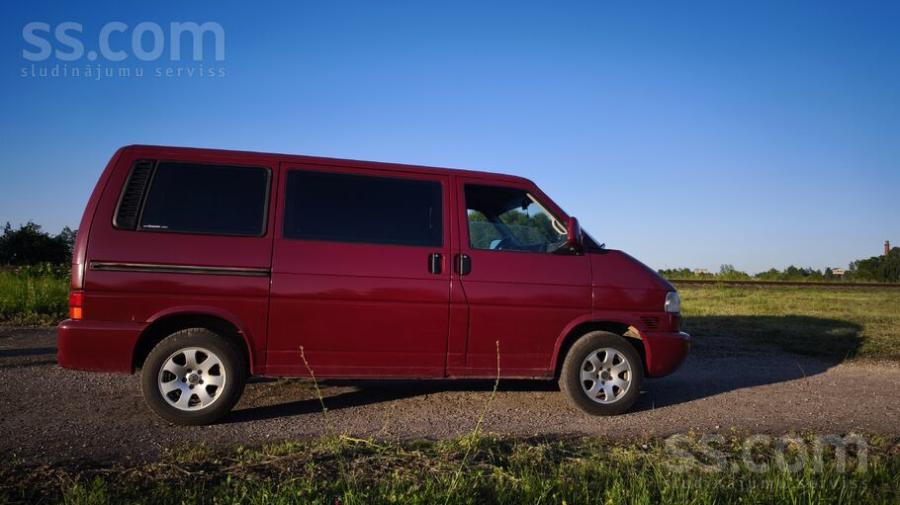 Sarkans Volkswagen Multivan 1997 Jēkabpils, ar dzinēja tilpumu 2.50 L un nobraukumu 440 tūkst. km par 4500 €, foto 5 vietnē AUTOMOTO.COM.LV