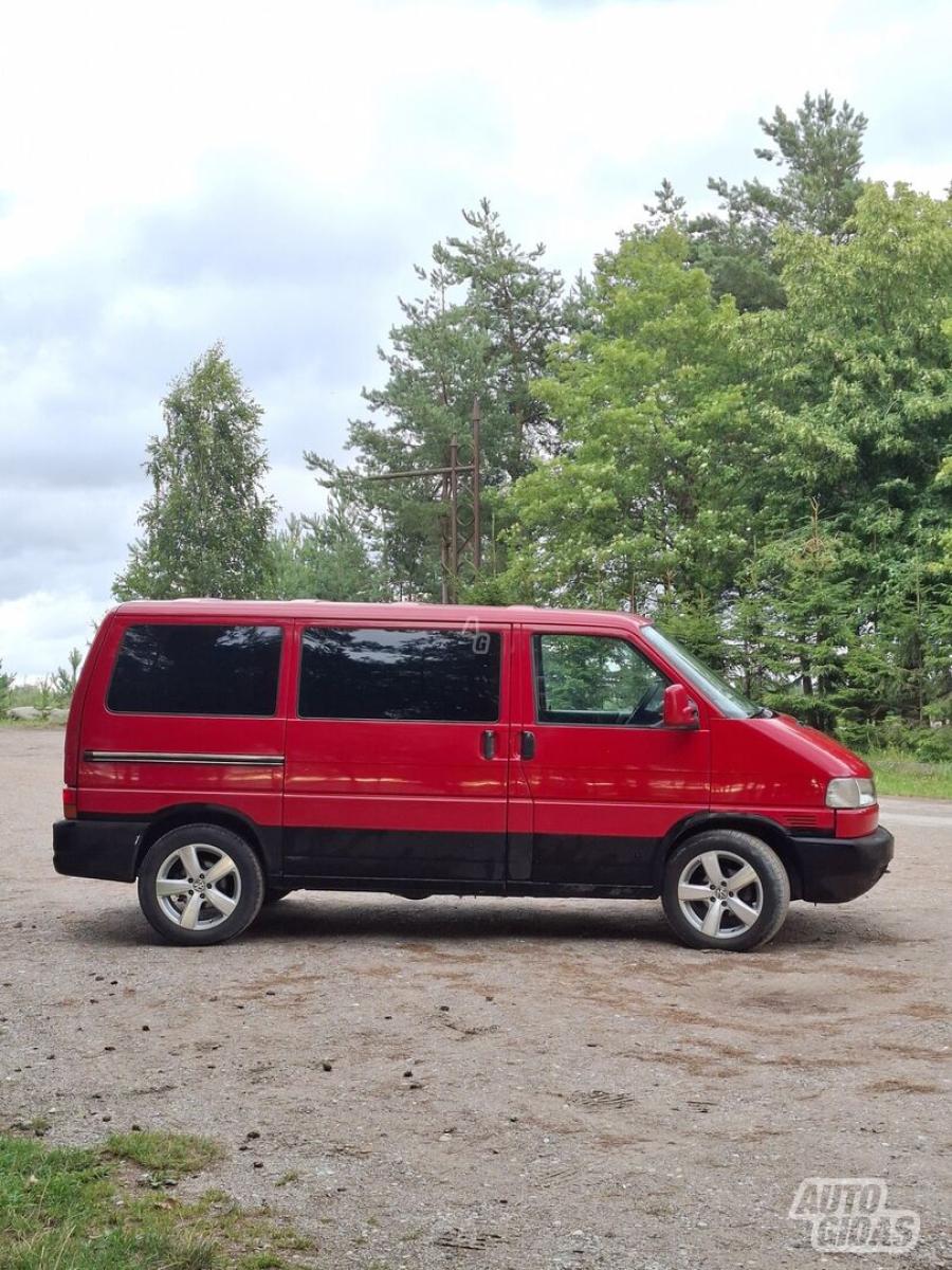 Sarkans Volkswagen Multivan 1997 Klaipėda, ar dzinēja tilpumu 2.50 L un nobraukumu 283 tūkst. km par 3100 €, foto 4 vietnē AUTOMOTO.COM.LV