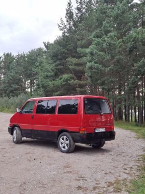 Sarkans Volkswagen Multivan 1997 Klaipėda, ar dzinēja tilpumu 2.50 L un nobraukumu 283 tūkst. km par 3100 €, foto 6 vietnē AUTOMOTO.COM.LV