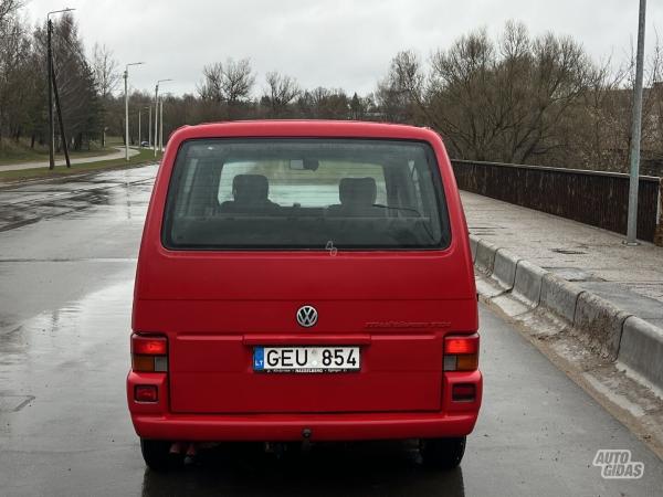 Sarkans Volkswagen Multivan 1998 Viļņa, ar dzinēja tilpumu 2.50 L un nobraukumu 480 tūkst. km par 3800 €, foto 4 vietnē AUTOMOTO.COM.LV