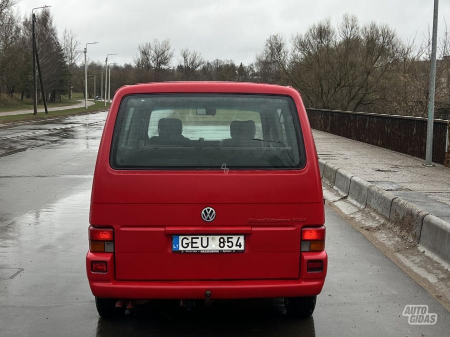 Red Volkswagen Multivan 1998 in Vilnius, with an engine capacity of 2.50 L and mileage of 480 thousand km for 3800 €, photo 5 on AUTOMOTO.COM.LV