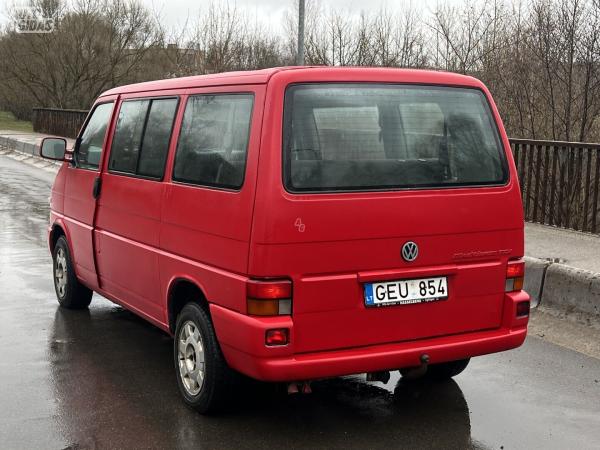Sarkans Volkswagen Multivan 1998 Viļņa, ar dzinēja tilpumu 2.50 L un nobraukumu 480 tūkst. km par 3800 €, foto 5 vietnē AUTOMOTO.COM.LV