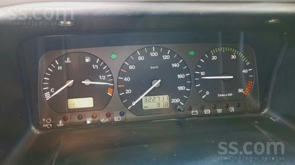 Sarkans Volkswagen Multivan 1999 Cēsis, ar dzinēja tilpumu 2.50 L un nobraukumu 323 tūkst. km par 4500 €, foto 6 vietnē AUTOMOTO.COM.LV