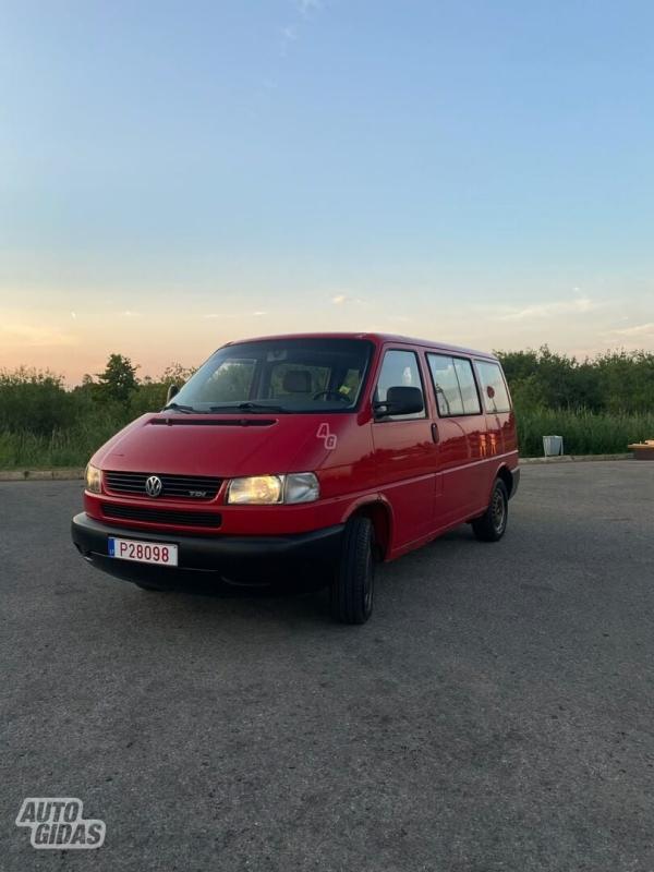 Sarkans Volkswagen Multivan 1999 Šauļi, ar dzinēja tilpumu 2.50 L un nobraukumu 387 tūkst. km par 3350 €, foto 4 vietnē AUTOMOTO.COM.LV
