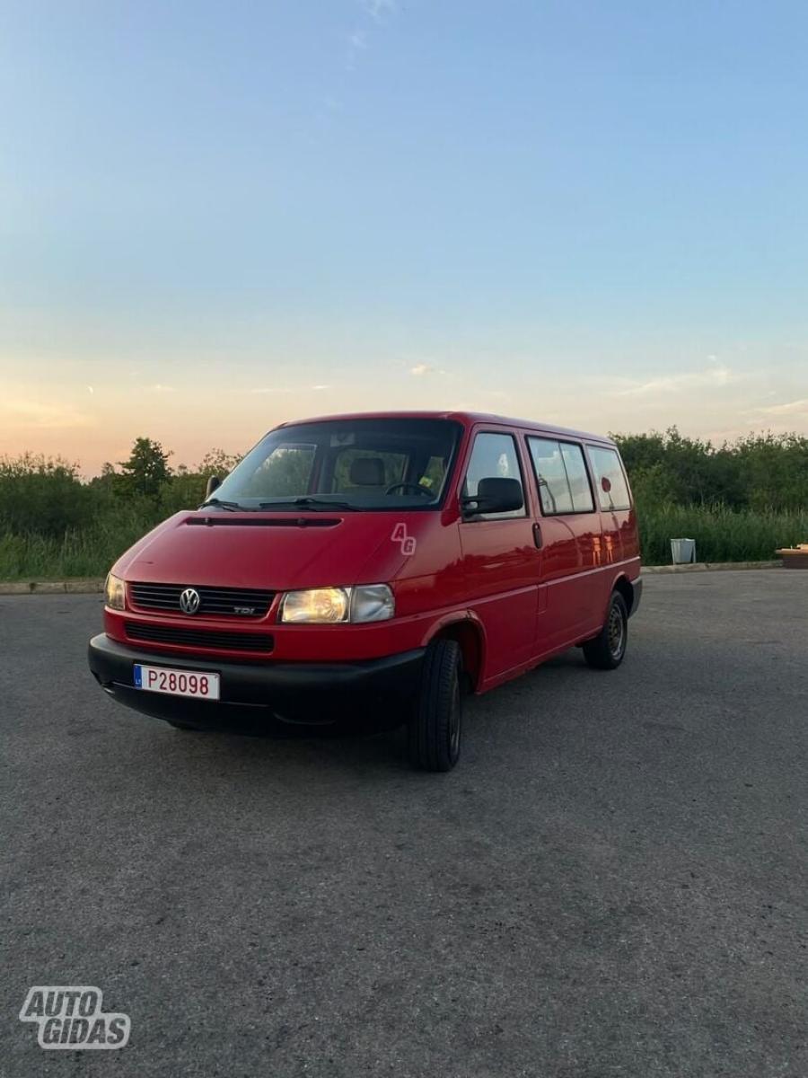 Sarkans Volkswagen Multivan 1999 Šauļi, ar dzinēja tilpumu 2.50 L un nobraukumu 387 tūkst. km par 3350 €, foto 5 vietnē AUTOMOTO.COM.LV