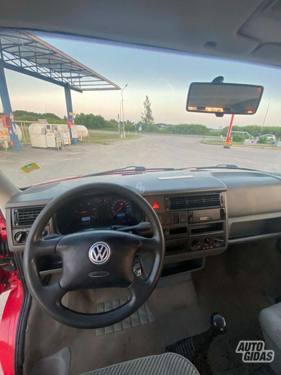 Sarkans Volkswagen Multivan 1999 Šauļi, ar dzinēja tilpumu 2.50 L un nobraukumu 387 tūkst. km par 3350 €, foto 13 vietnē AUTOMOTO.COM.LV