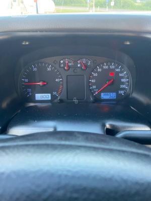 Sarkans Volkswagen Multivan 1999 Šauļi, ar dzinēja tilpumu 2.50 L un nobraukumu 387 tūkst. km par 3350 €, foto 18 vietnē AUTOMOTO.COM.LV