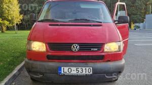 Red Volkswagen Multivan 1999 in Riga, with an engine capacity of 2.50 L and mileage of 0 thousand km for 2990 €, photo 5 on AUTOMOTO.COM.LV
