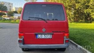 Red Volkswagen Multivan 1999 in Riga, with an engine capacity of 2.50 L and mileage of 0 thousand km for 2990 €, photo 6 on AUTOMOTO.COM.LV