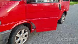 Red Volkswagen Multivan 1999 in Riga, with an engine capacity of 2.50 L and mileage of 0 thousand km for 2990 €, photo 7 on AUTOMOTO.COM.LV