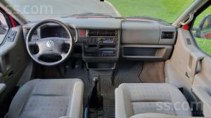 Red Volkswagen Multivan 1999 in Riga, with an engine capacity of 2.50 L and mileage of 0 thousand km for 2990 €, photo 25 on AUTOMOTO.COM.LV