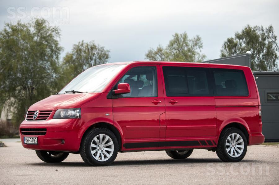 Sarkans Volkswagen Multivan 2004 Tukums, ar dzinēja tilpumu 2.50 L un nobraukumu 0 tūkst. km par 8990 €, foto 3 vietnē AUTOMOTO.COM.LV
