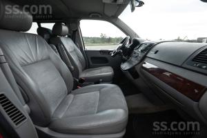 Sarkans Volkswagen Multivan 2004 Tukums, ar dzinēja tilpumu 2.50 L un nobraukumu 0 tūkst. km par 8990 €, foto 15 vietnē AUTOMOTO.COM.LV