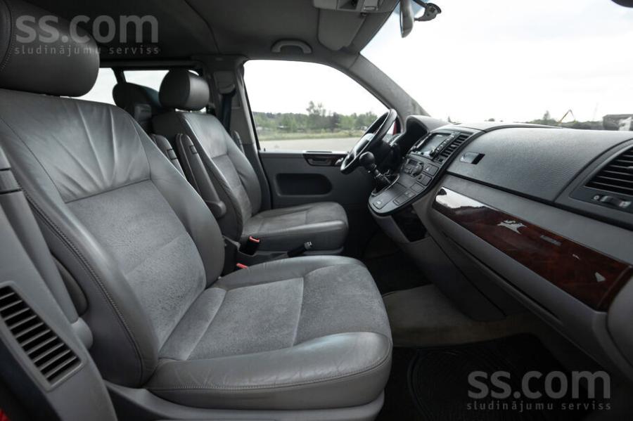 Sarkans Volkswagen Multivan 2004 Tukums, ar dzinēja tilpumu 2.50 L un nobraukumu 0 tūkst. km par 8990 €, foto 15 vietnē AUTOMOTO.COM.LV