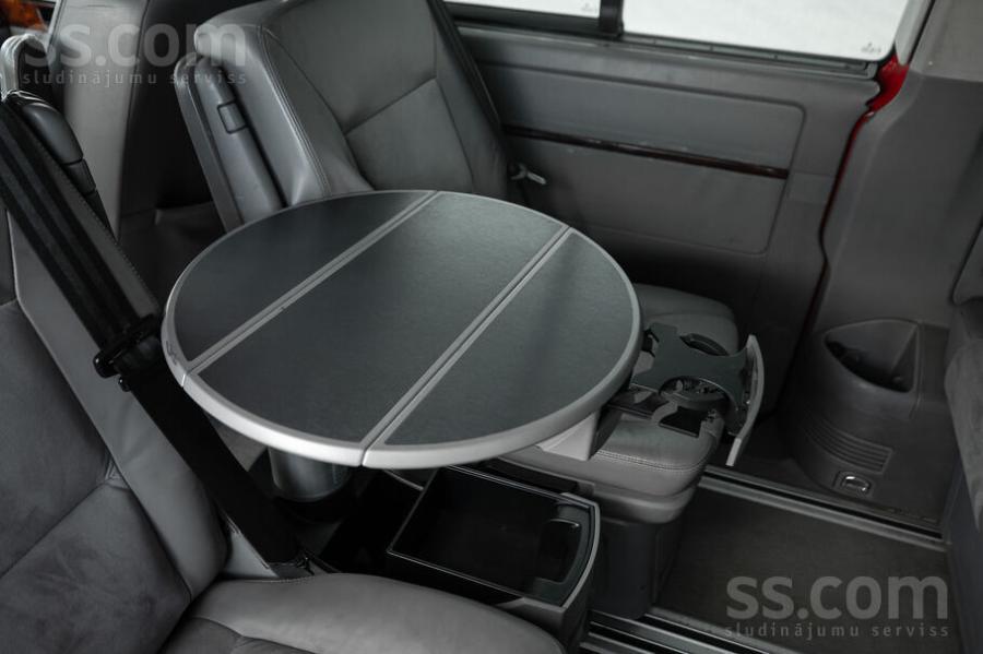 Sarkans Volkswagen Multivan 2004 Tukums, ar dzinēja tilpumu 2.50 L un nobraukumu 0 tūkst. km par 8990 €, foto 18 vietnē AUTOMOTO.COM.LV