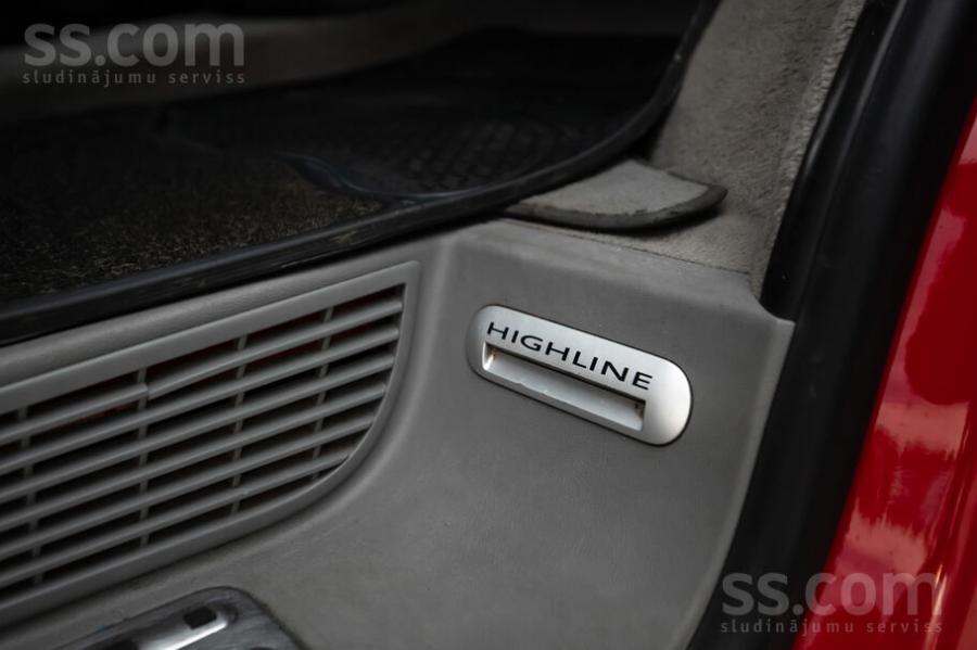 Sarkans Volkswagen Multivan 2004 Tukums, ar dzinēja tilpumu 2.50 L un nobraukumu 0 tūkst. km par 8990 €, foto 27 vietnē AUTOMOTO.COM.LV