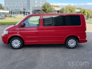 Red Volkswagen Multivan 2008 in Riga, with an engine capacity of 2.00 L and mileage of 227 thousand km for 8900 €, photo 3 on AUTOMOTO.COM.LV