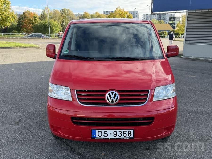 Red Volkswagen Multivan 2008 in Riga, with an engine capacity of 2.00 L and mileage of 227 thousand km for 8900 €, photo 9 on AUTOMOTO.COM.LV