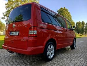 Sarkans Volkswagen Multivan 2009 Balvi, ar dzinēja tilpumu 2.50 L un nobraukumu 289 tūkst. km par 9950 €, foto 7 vietnē AUTOMOTO.COM.LV