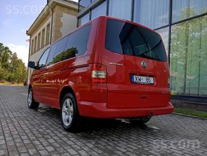 Sarkans Volkswagen Multivan 2009 Balvi, ar dzinēja tilpumu 2.50 L un nobraukumu 289 tūkst. km par 9950 €, foto 9 vietnē AUTOMOTO.COM.LV