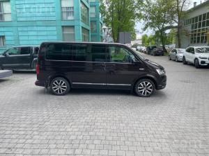Sarkans Volkswagen Multivan 2017 Rīga, ar dzinēja tilpumu 2.00 L un nobraukumu 103 tūkst. km par 33000 €, foto 4 vietnē AUTOMOTO.COM.LV