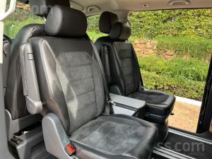 Sarkans Volkswagen Multivan 2017 Rīga, ar dzinēja tilpumu 2.00 L un nobraukumu 103 tūkst. km par 33000 €, foto 7 vietnē AUTOMOTO.COM.LV
