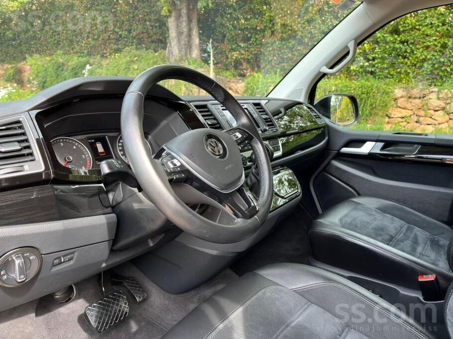 Sarkans Volkswagen Multivan 2017 Rīga, ar dzinēja tilpumu 2.00 L un nobraukumu 103 tūkst. km par 33000 €, foto 14 vietnē AUTOMOTO.COM.LV